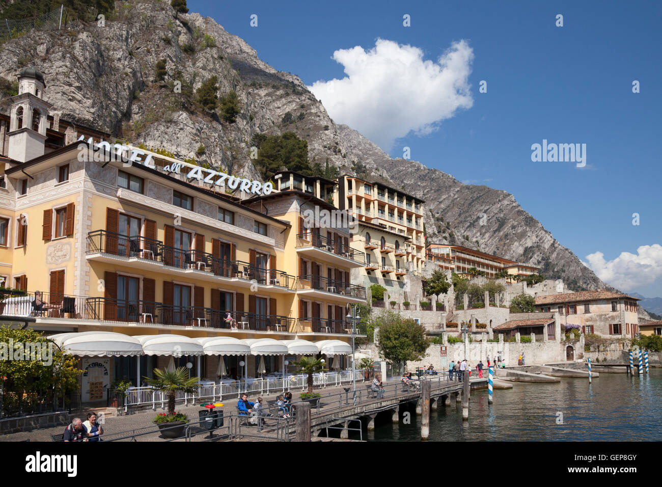 Lake square mall hi-res stock photography and images - Alamy