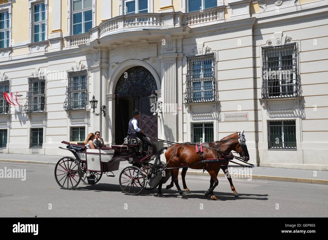 Hackney carriage at chancellery, Vienna Stock Photo - Alamy