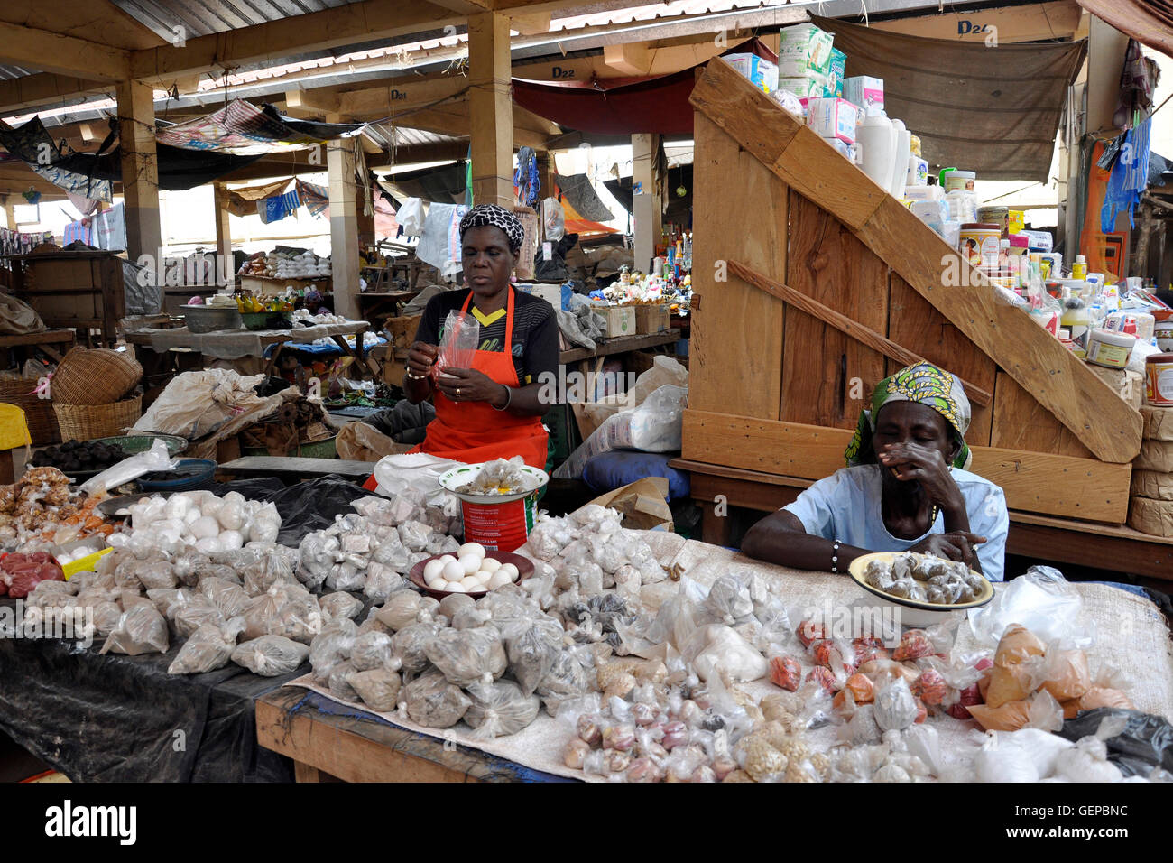 Market benin africa hi-res stock photography and images - Alamy