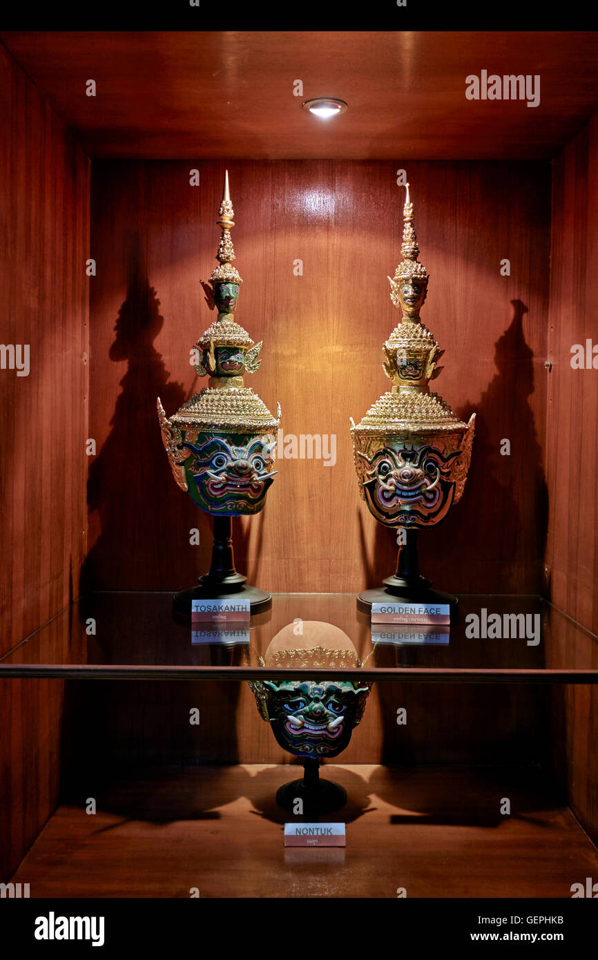 Khon mask museum display. The various Thai actors Khon masks are used ...