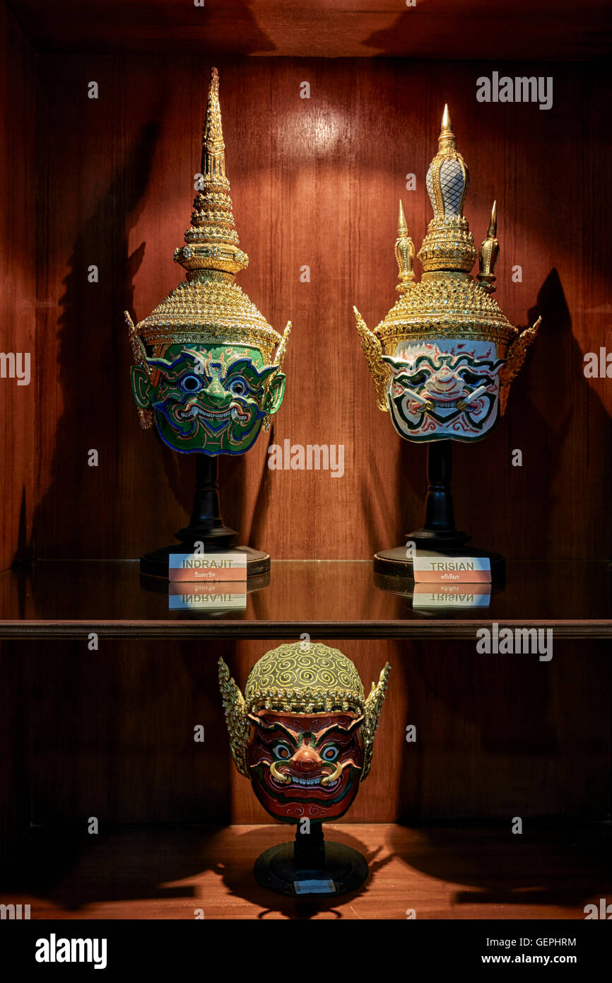 Khon mask museum display. The various Thai actors Khon masks are used ...