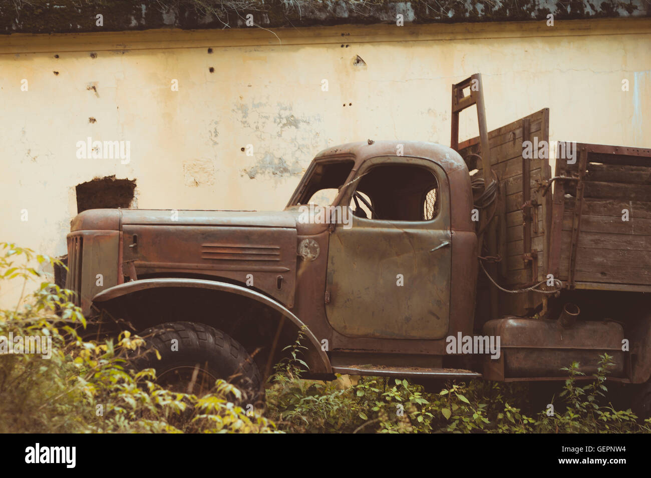 Abandoned military installation hi-res stock photography and images - Alamy