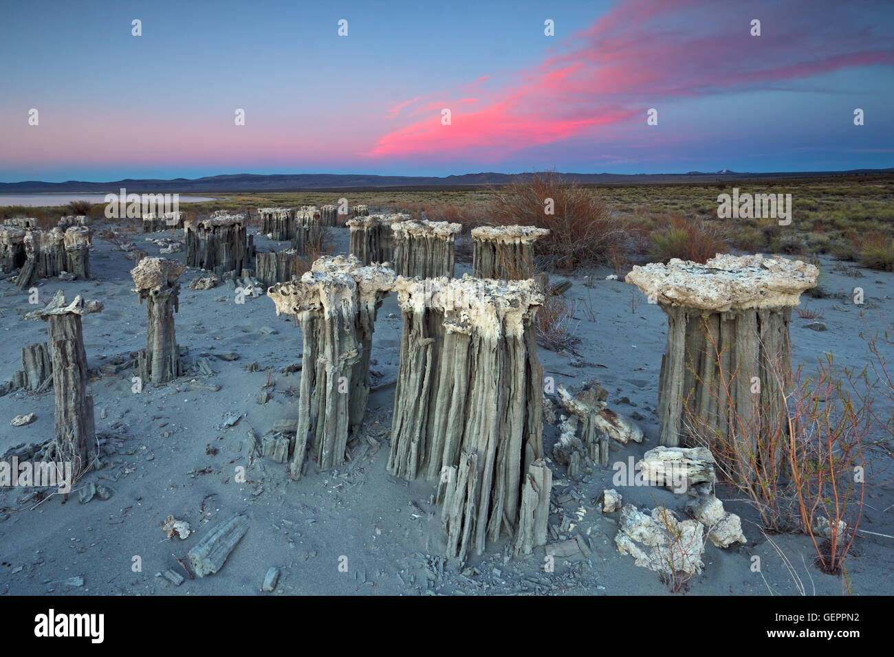 Sand tufa navy beach mono hi-res stock photography and images - Alamy