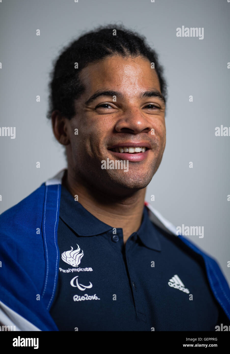Sam ruddock hi-res stock photography and images - Alamy