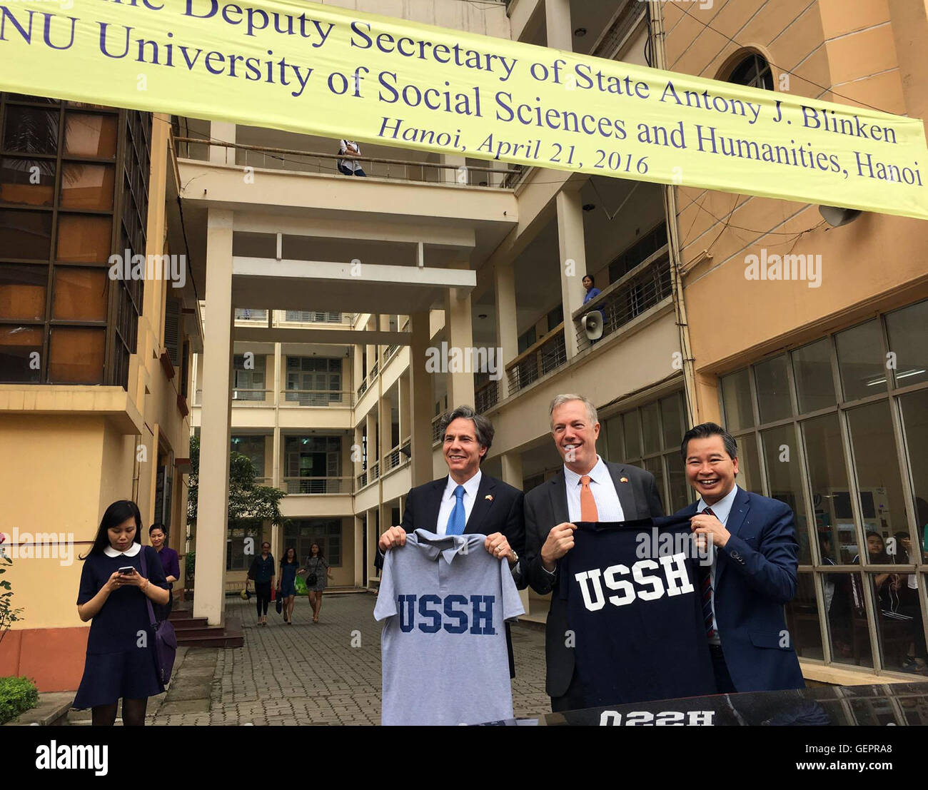 Antony blinken hanoi ted osius tony blinken usvietnam vietnam youth hi ...