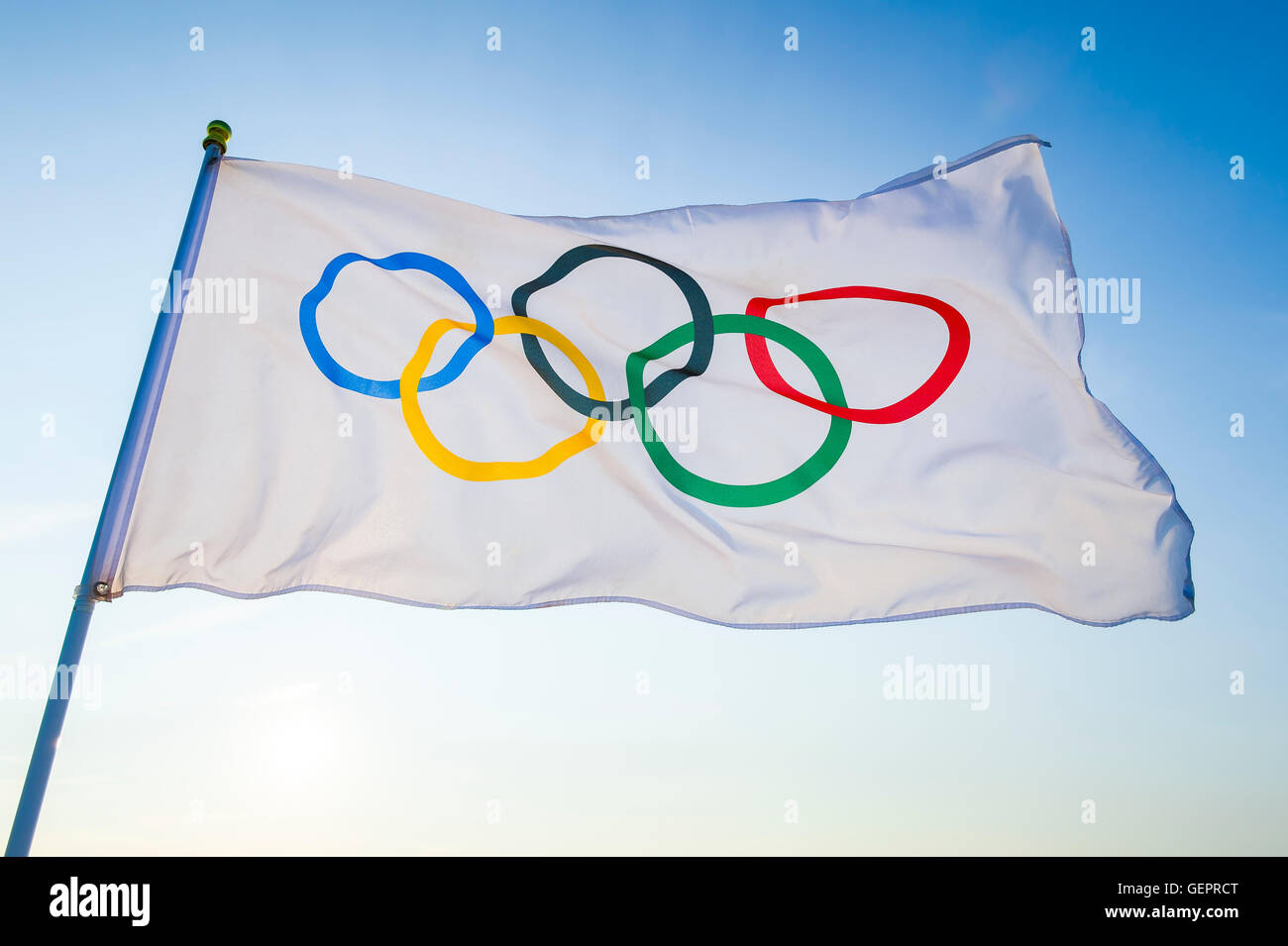 Tokyo 2020 olympic flag hi-res stock photography and images - Alamy