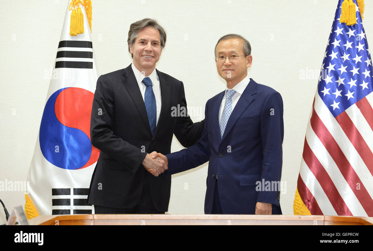 Deputy Secretary Blinken Poses for a Photo With South Korean Foreign ...