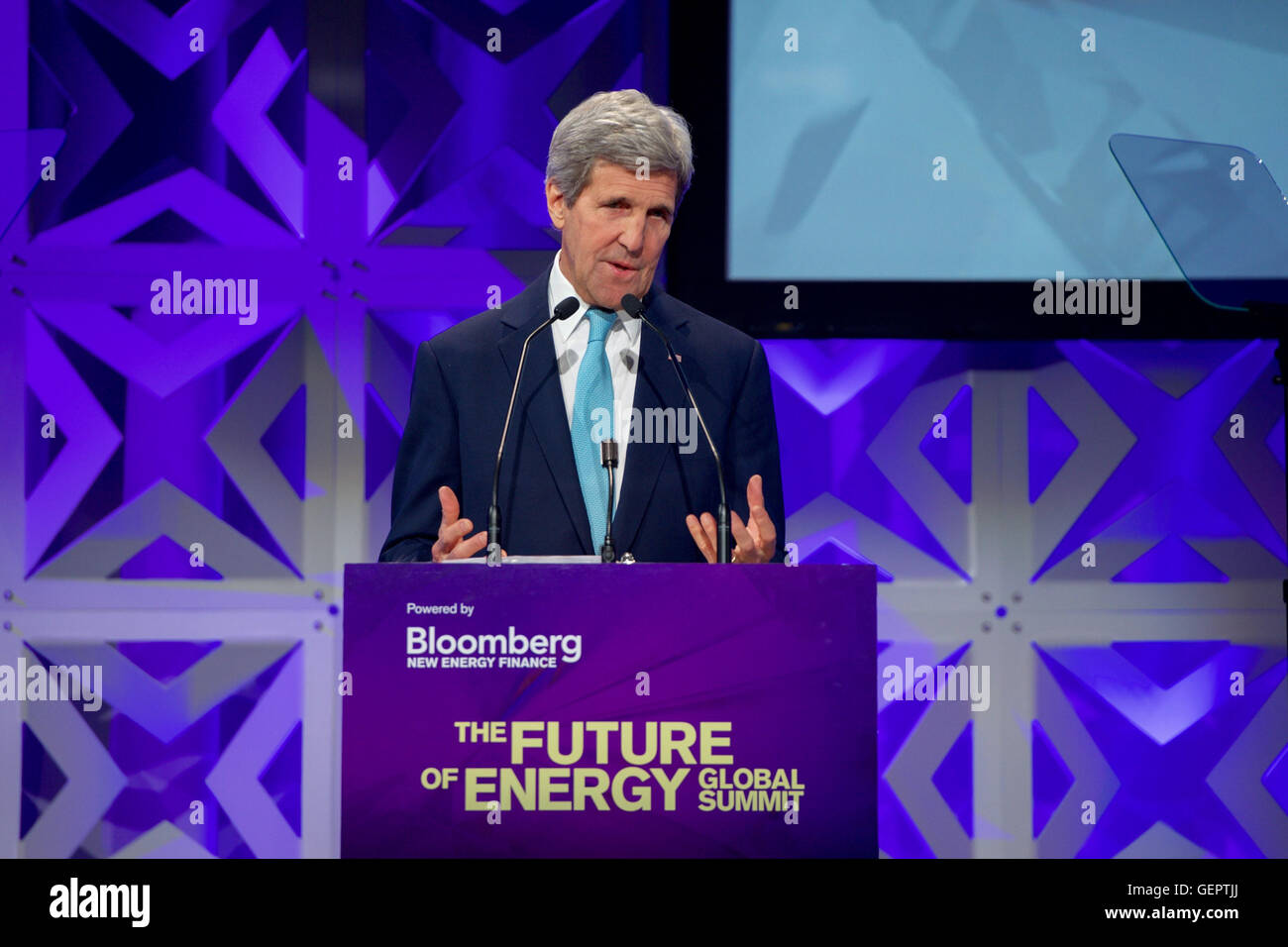 Secretary Kerry Delivers the Keynote Address at the Bloomberg New ...