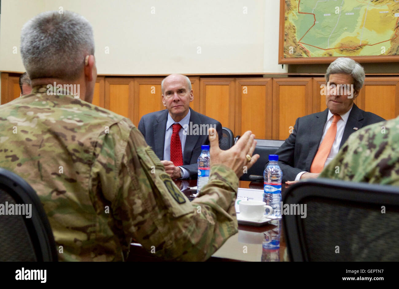 Secretary Kerry Gets a Briefing From U.S. Army General John Nicholson ...