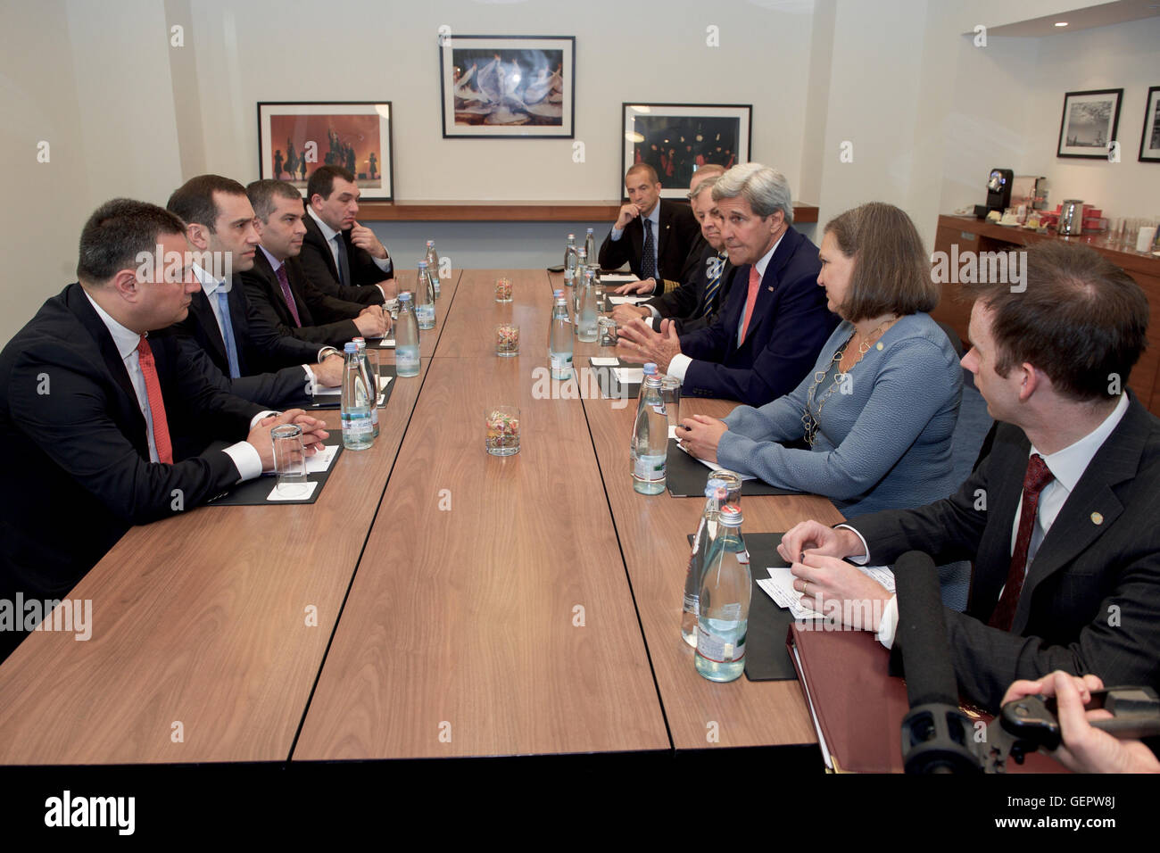 Secretary Kerry Meets with Leaders of the Georgian Political Opposition ...