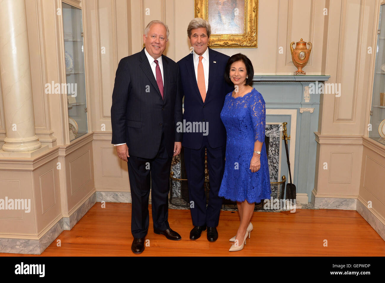 Secretary Kerry Poses for a Photo With Ambassador Shannon and Mrs ...