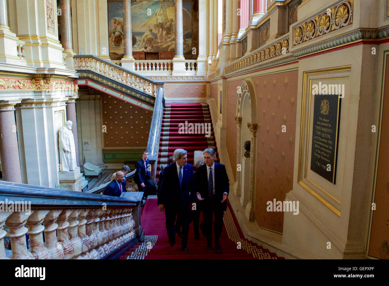 UK Foreign Secretary Hammond Leads Secretary Kerry to His Private ...