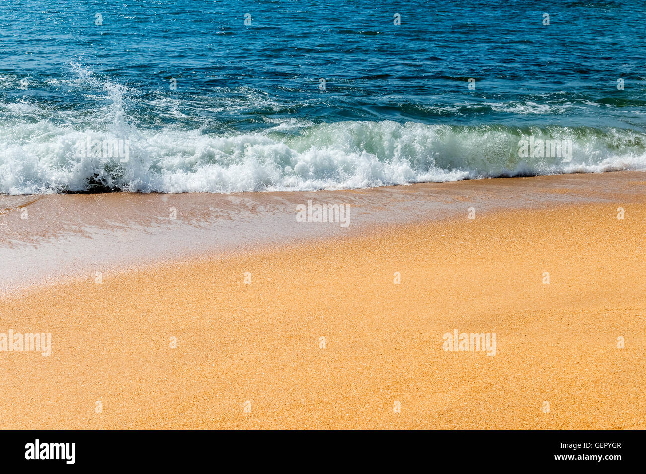 Soft white sandy beach hi-res stock photography and images - Alamy