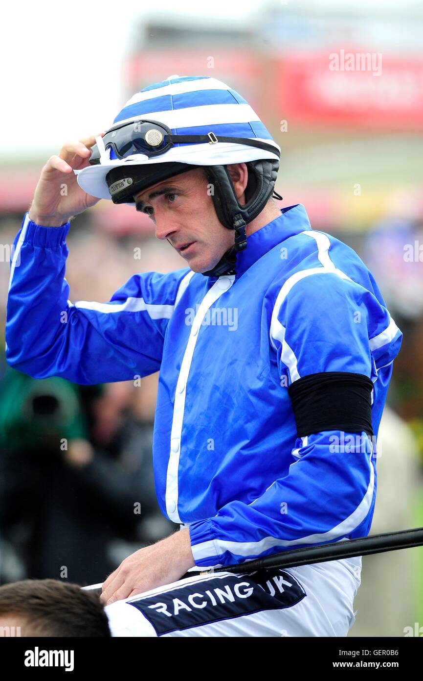 Ruby Walsh wears a black armband in memory of fellow jockey John Thomas ...