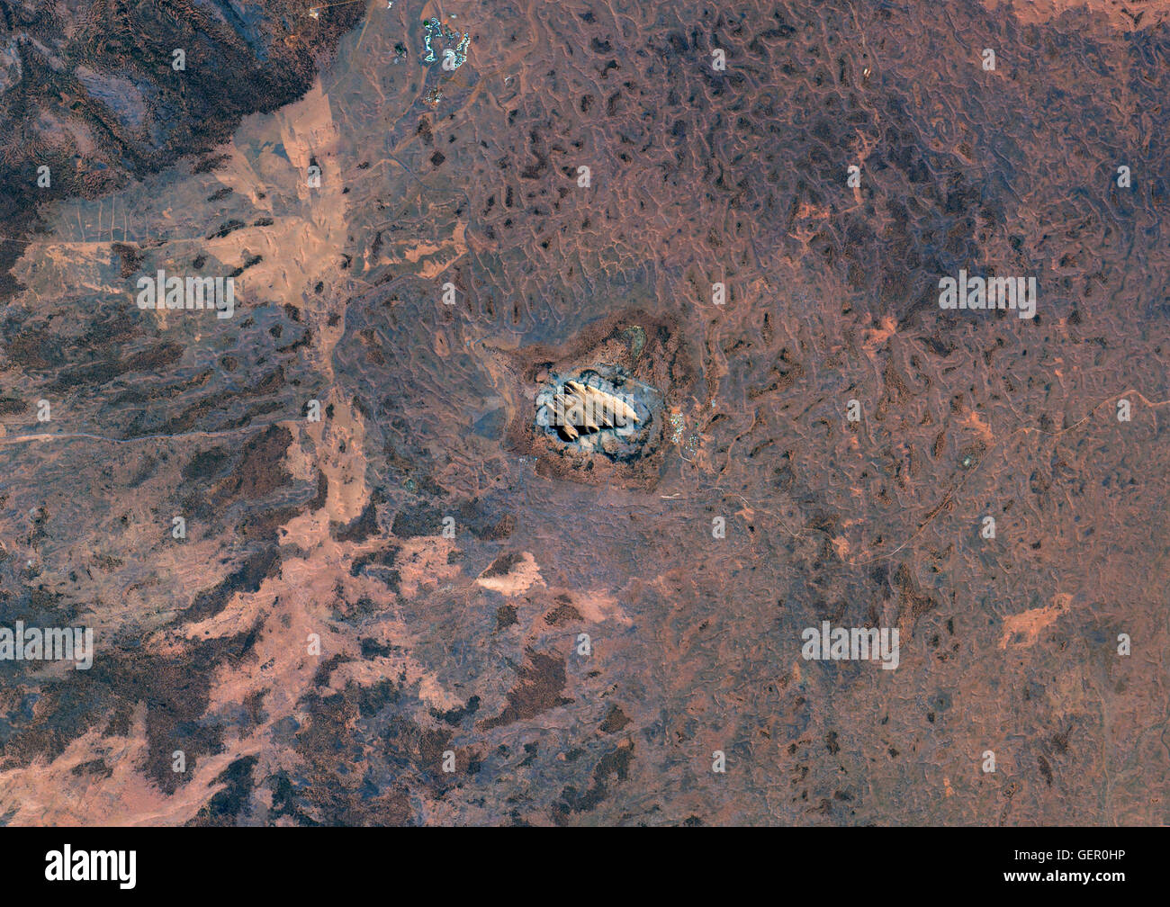 Aerial view of uluru hi-res stock photography and images - Alamy