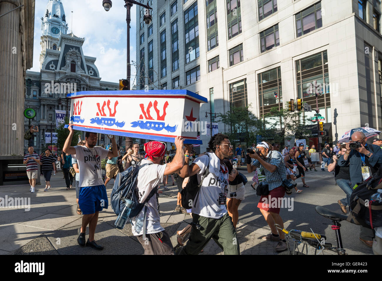 Black lives matter movements hi-res stock photography and images - Alamy