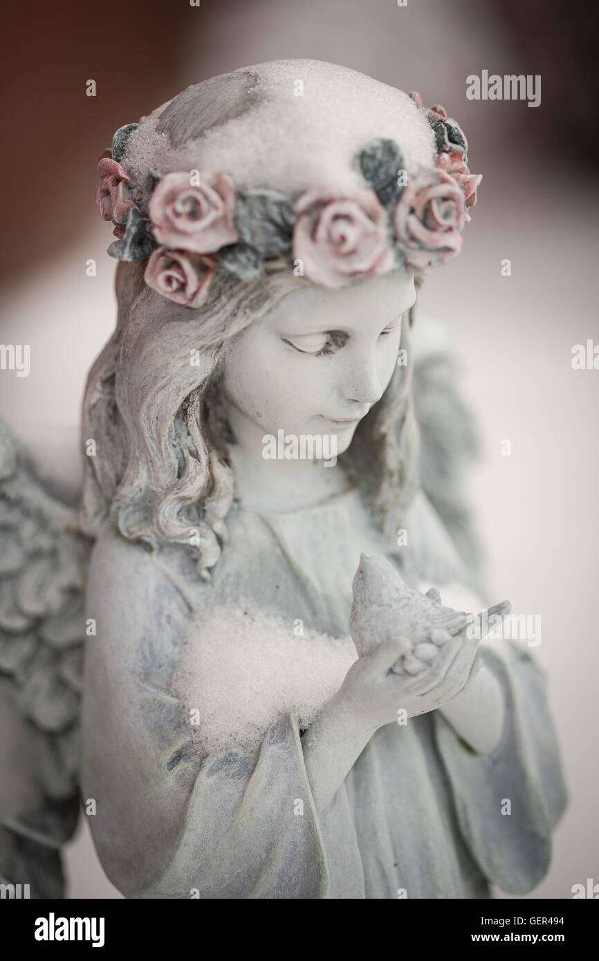 Angel snow hi-res stock photography and images - Alamy