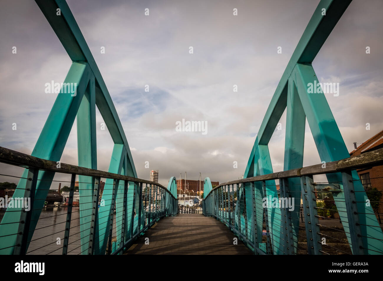 Green steel bridge in Bristol harbour, England, UK Stock Photo - Alamy