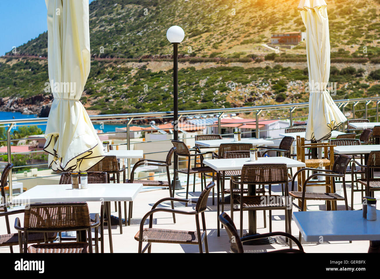 Veranda wicker hi-res stock photography and images - Alamy