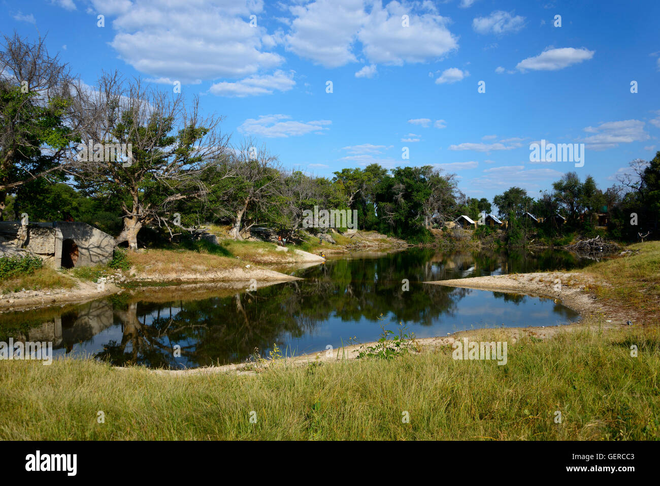 Thamalakane river, Old Matlapaneng Bridge, Maun, Botswana Stock Photo ...