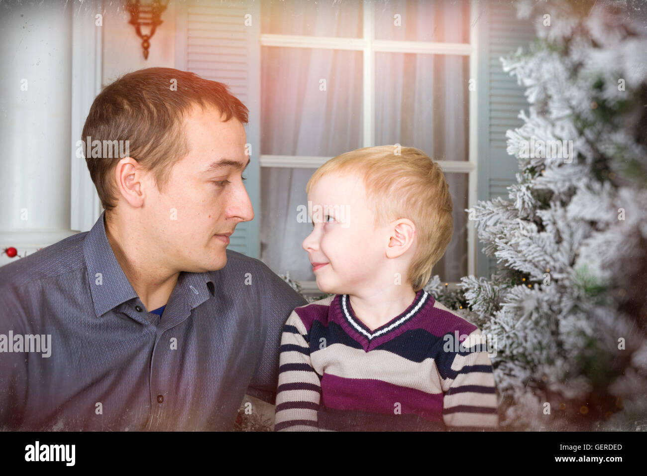 Father look to son hi-res stock photography and images - Alamy