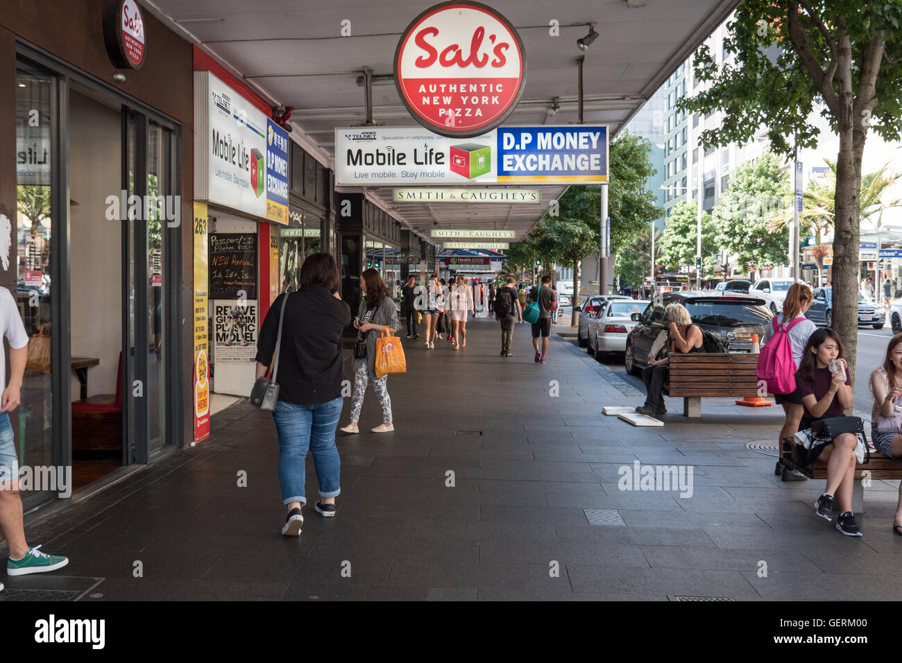Auckland street scene hi-res stock photography and images - Alamy