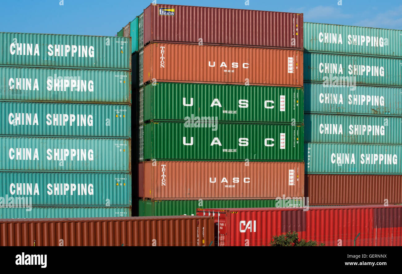 Uasc shipping container hi-res stock photography and images - Alamy