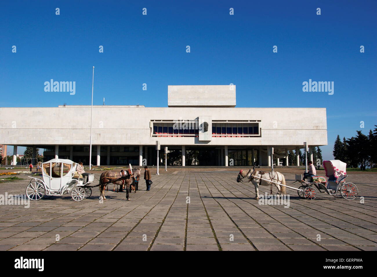 Ulyanovsk museum memorial hi-res stock photography and images - Alamy