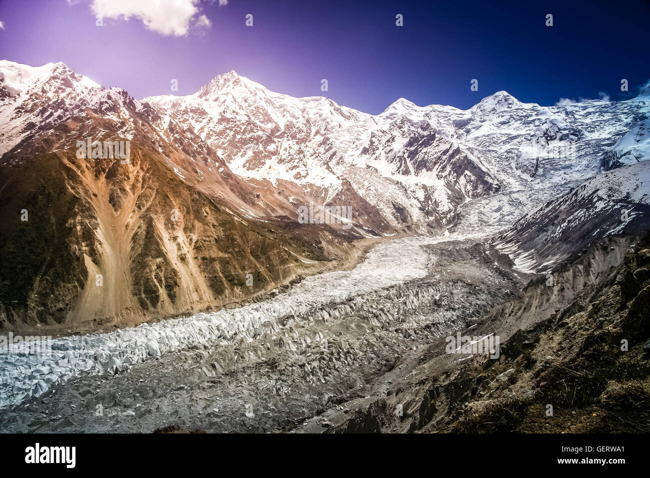Massive Nanga Parbat mountain in the Karakorum range, Pakistan Stock ...