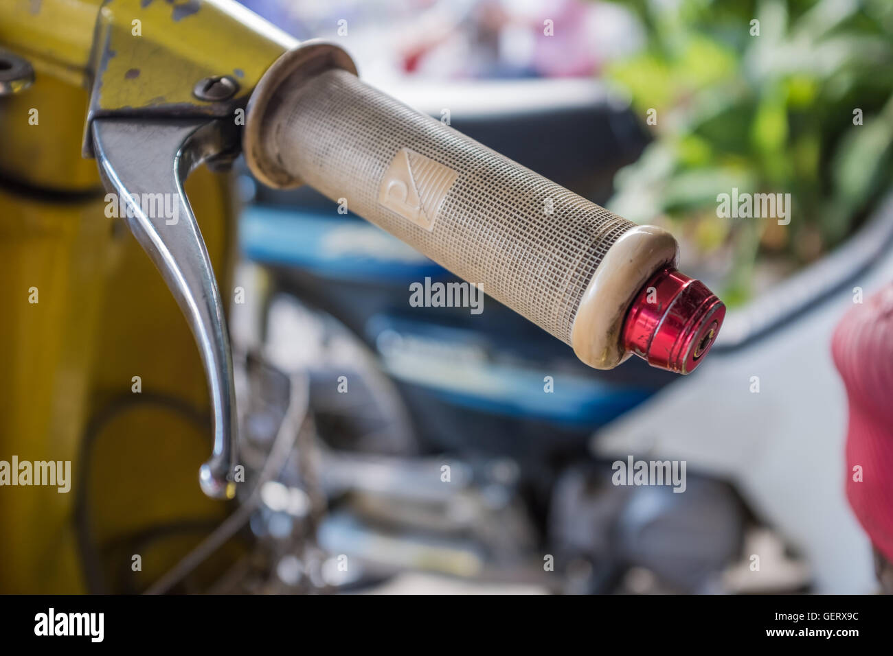 Vespa handle bar hi-res stock photography and images - Alamy