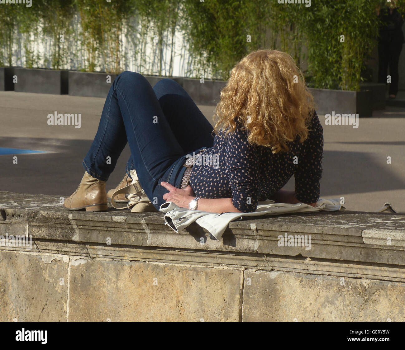 Reclining woman hi-res stock photography and images - Alamy