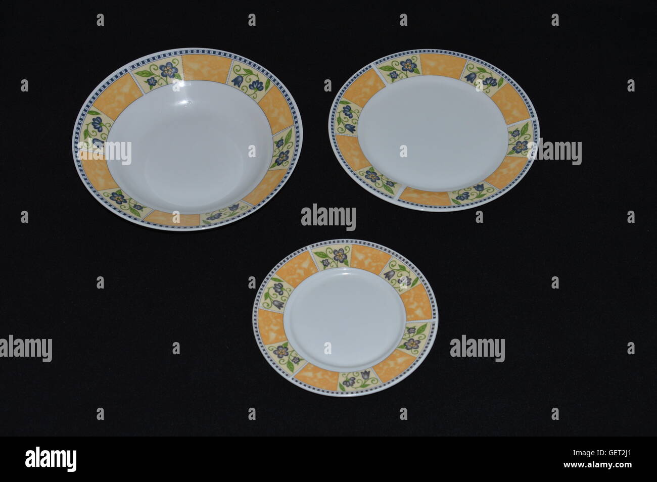 Soup plates hi-res stock photography and images - Alamy