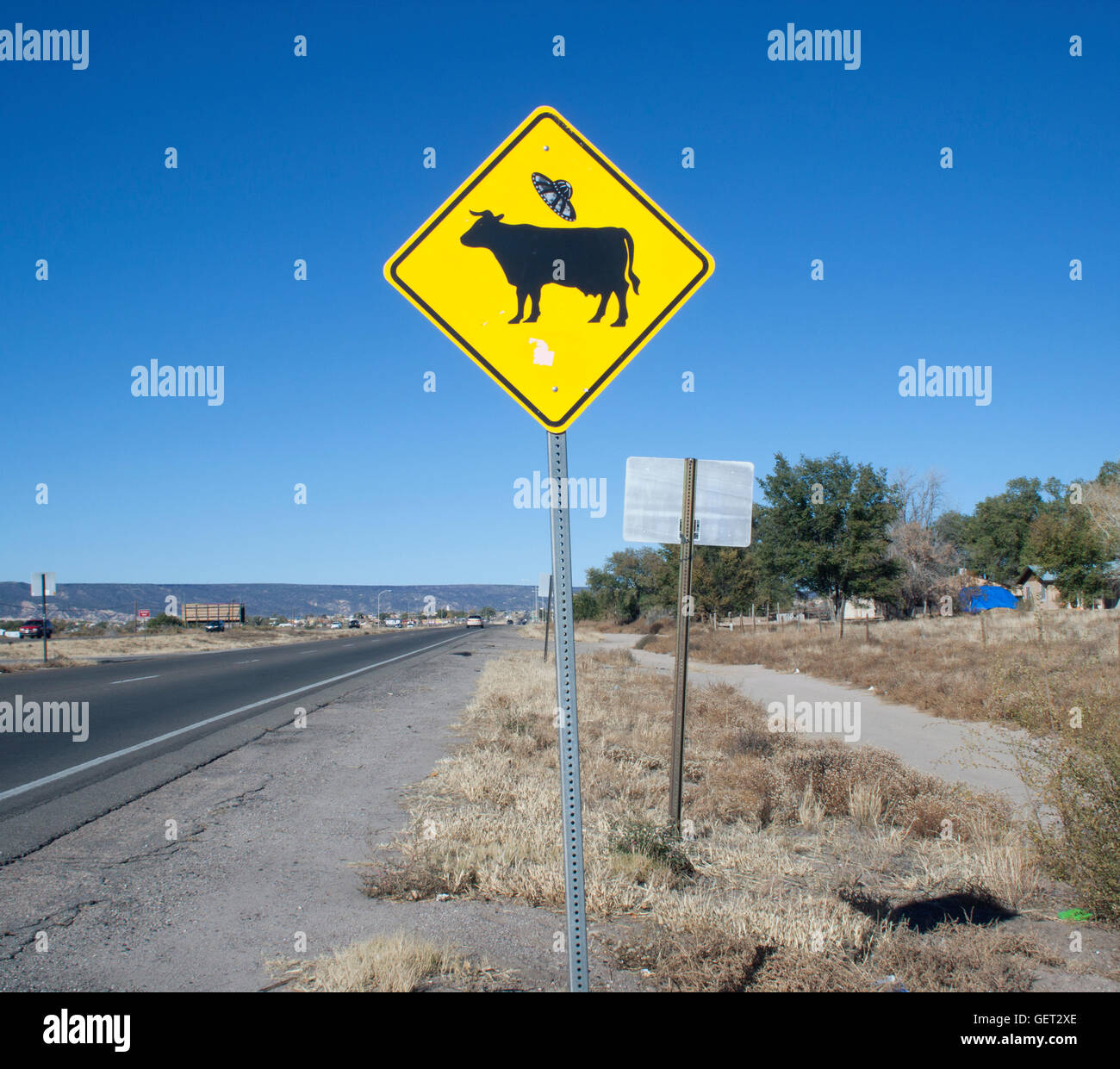 Ufo sign hi-res stock photography and images - Alamy