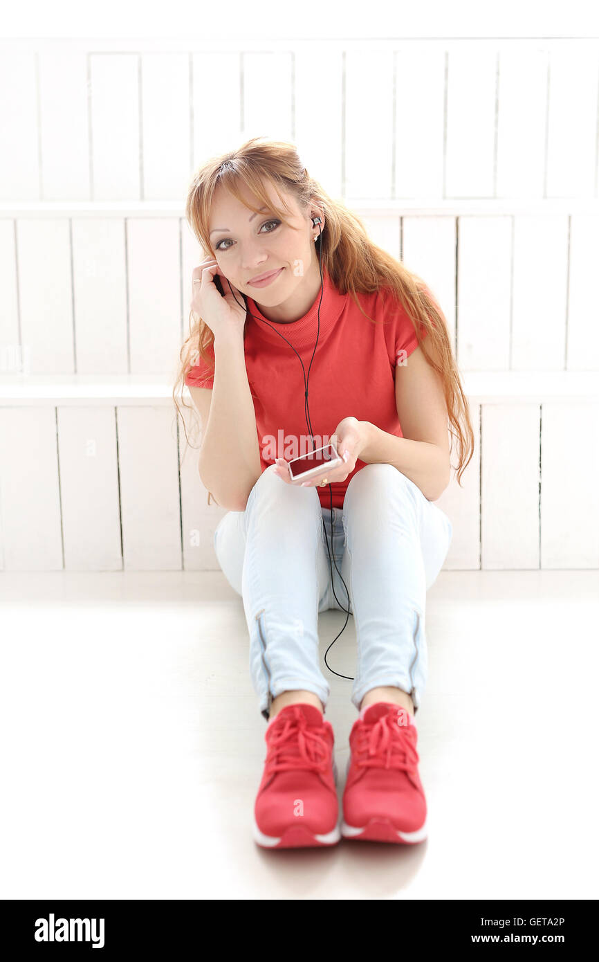 Red hair beautiful woman hi-res stock photography and images - Alamy