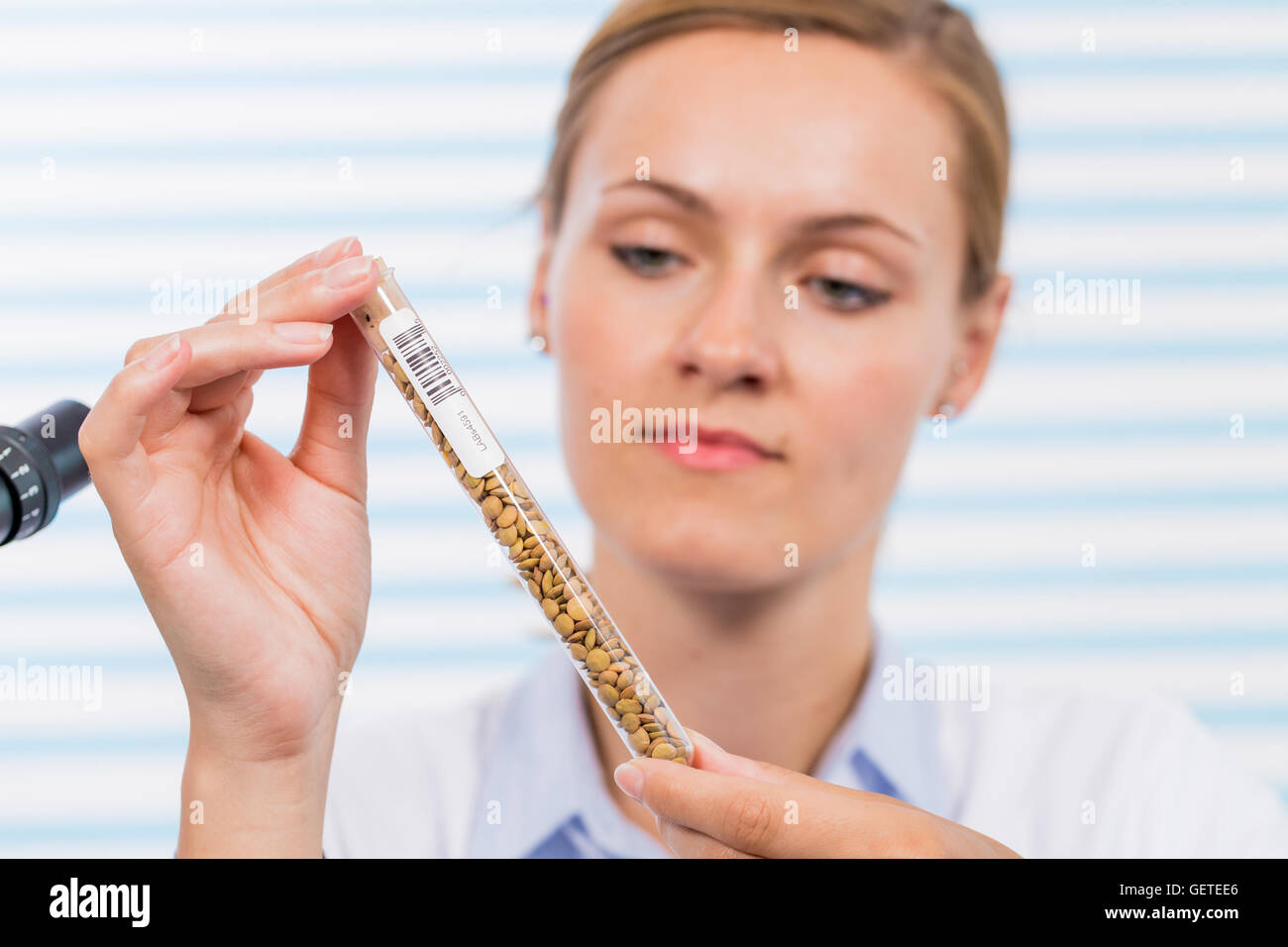 Seed laboratory hi-res stock photography and images - Alamy