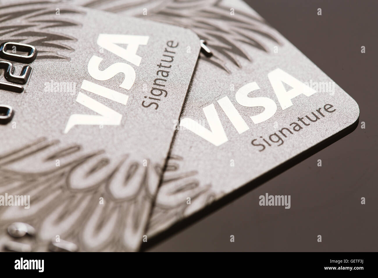 Visa signature card hi-res stock photography and images - Alamy