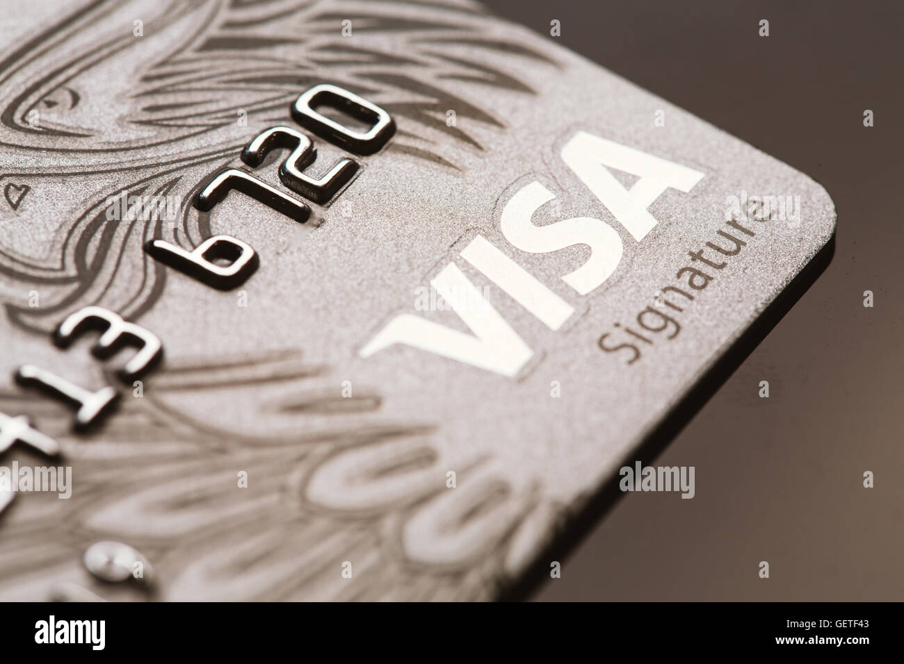 Visa signature card hi-res stock photography and images - Alamy