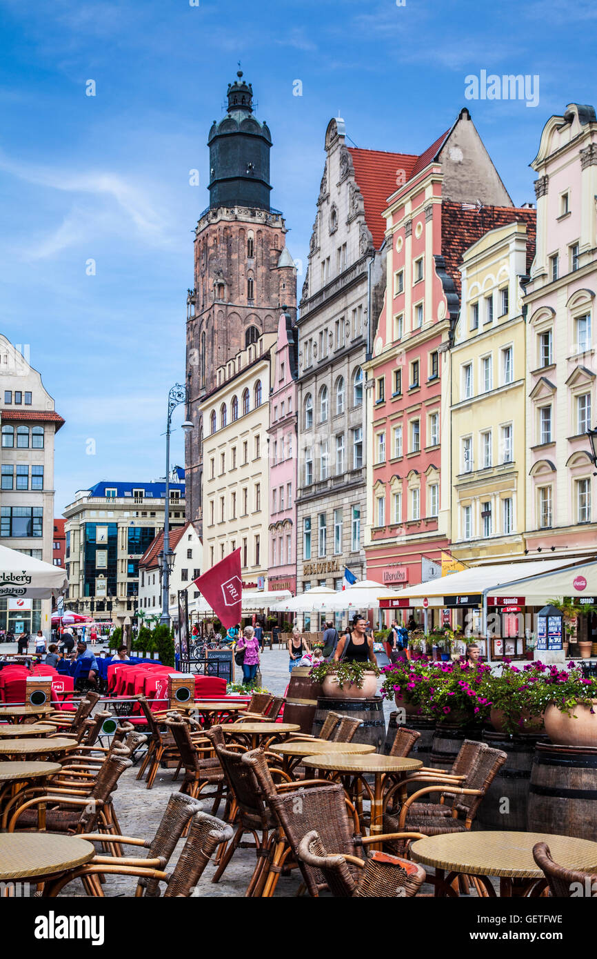 Lively square hi-res stock photography and images - Alamy