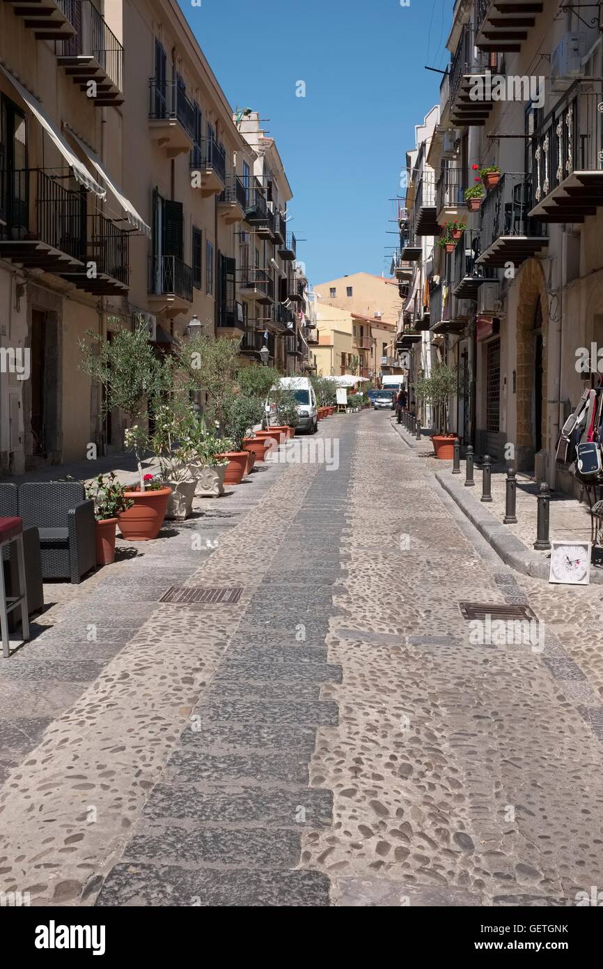 Empty old town street Stock Photo - Alamy