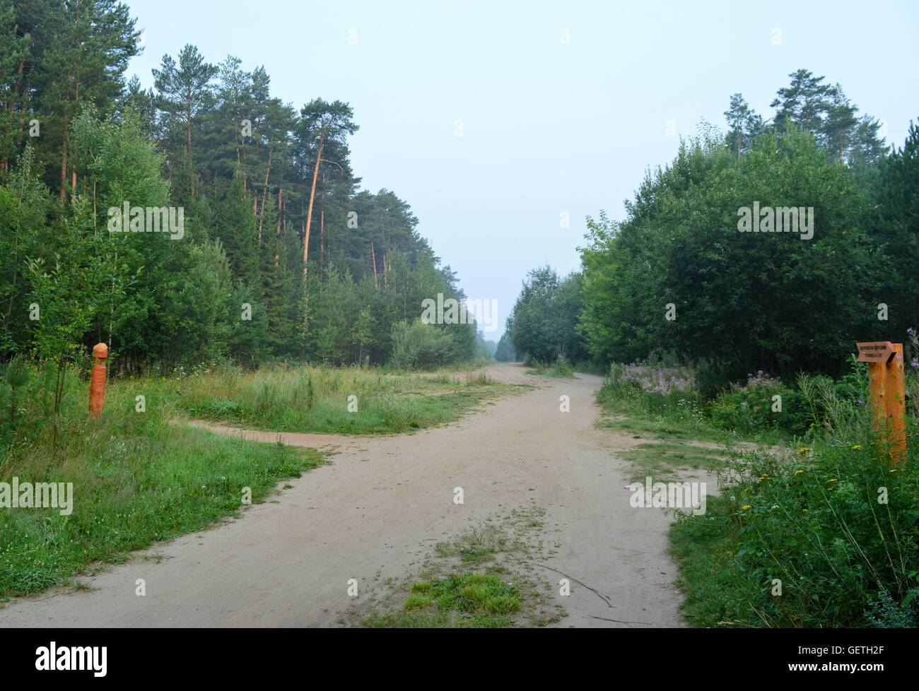 Footpath in sand hi-res stock photography and images - Alamy