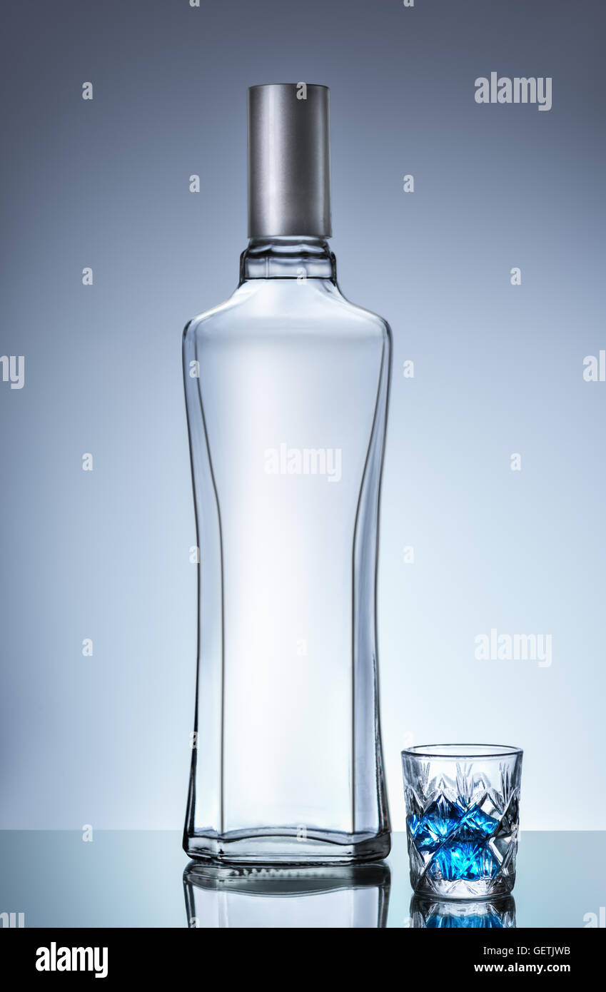 Vodka with ice Stock Photo - Alamy