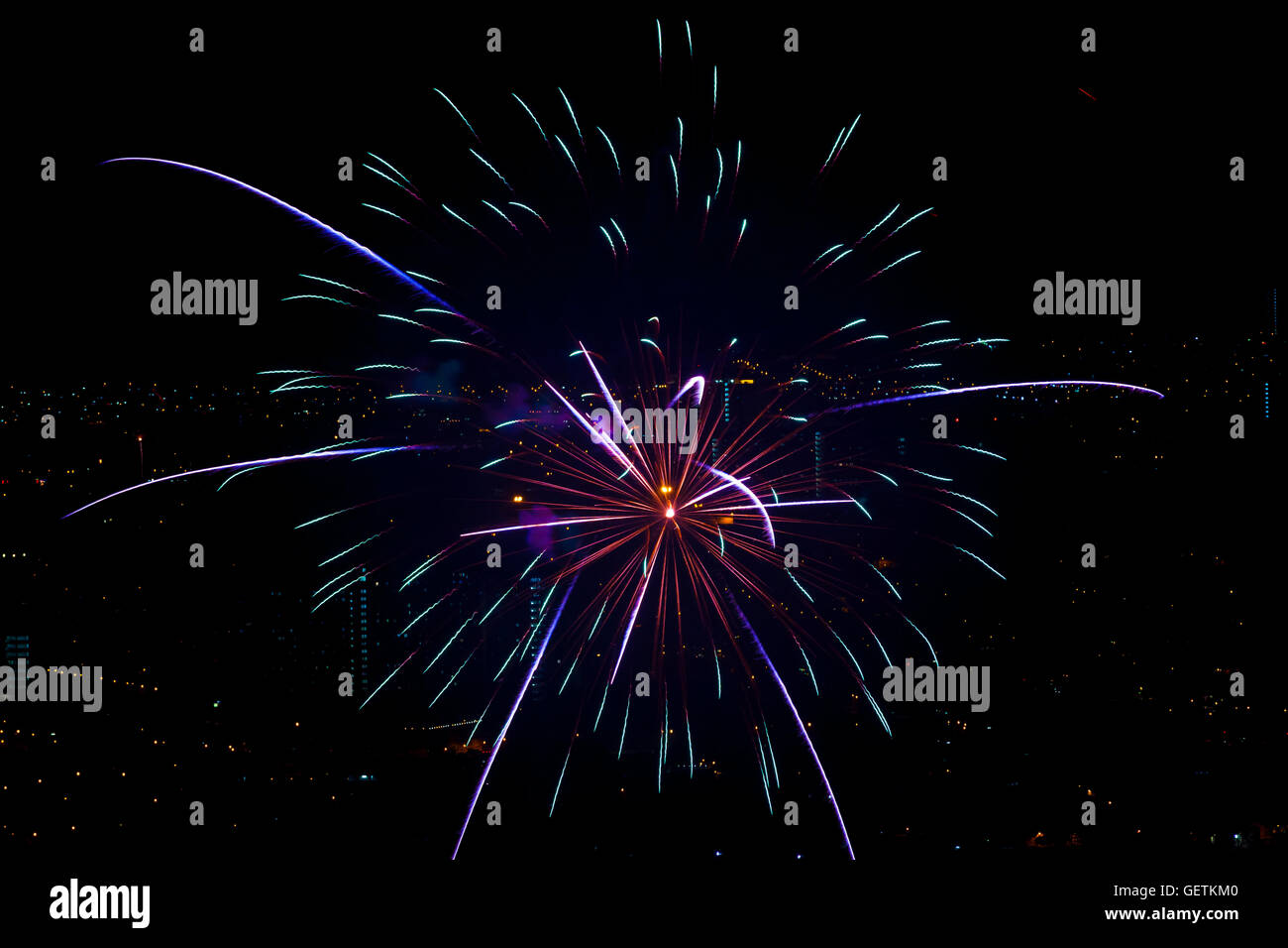 Aerial fireworks hi-res stock photography and images - Alamy