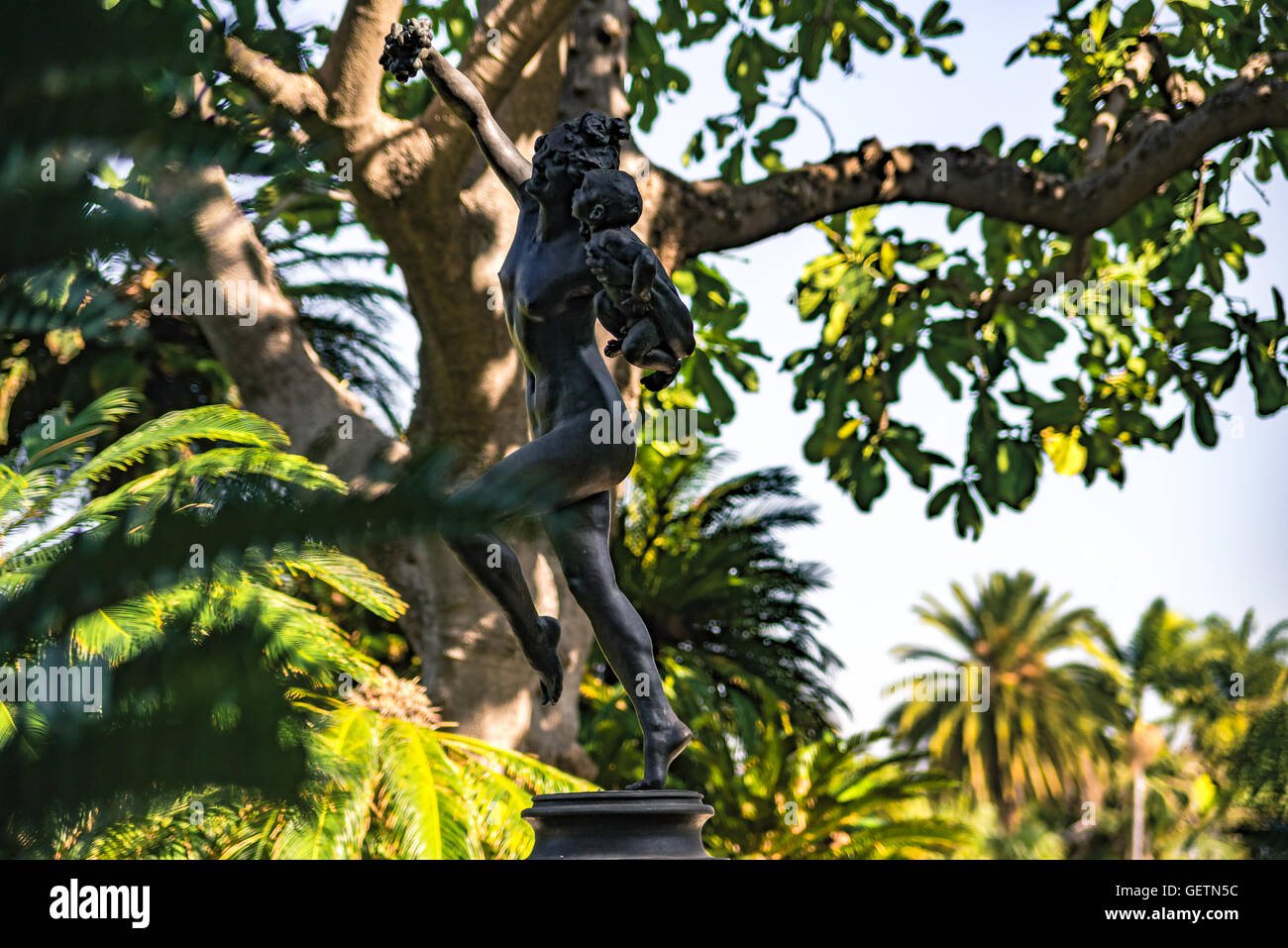 Statue of woman with a boy at The Huntington Library, Art Collections ...
