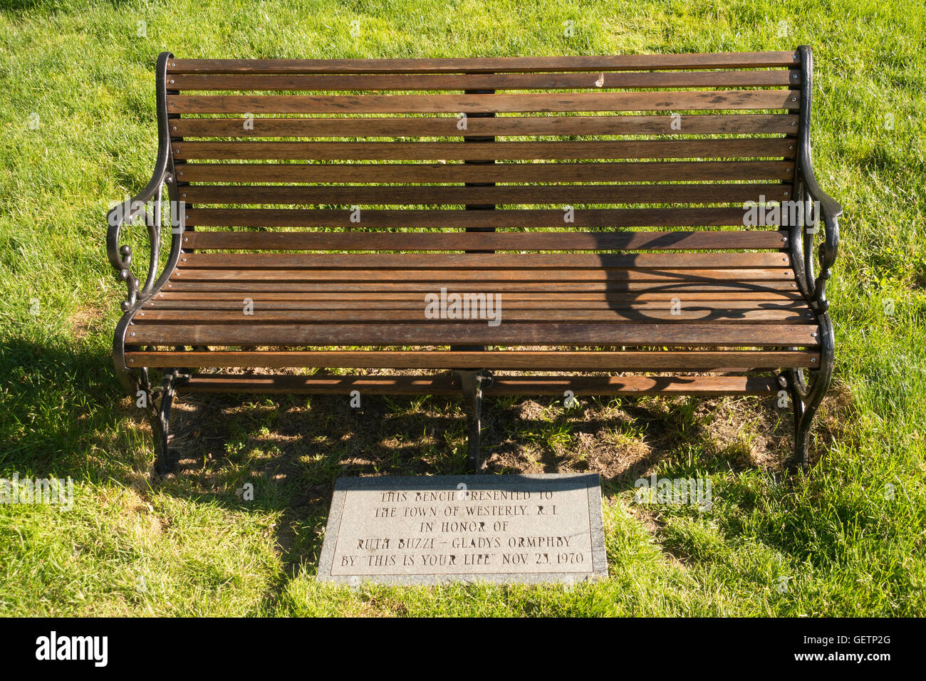 Ruth Buzzi park bench Westerly RI Stock Photo - Alamy