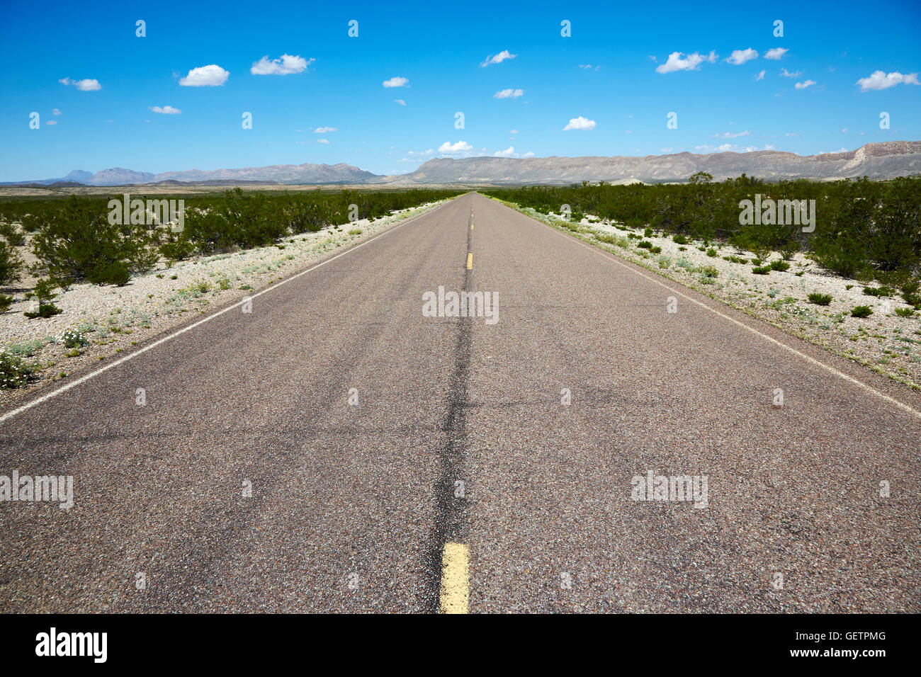 Empty highway hi-res stock photography and images - Alamy
