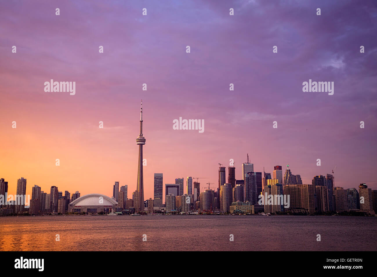 The city skyline at sunset from Toronto Island Stock Photo - Alamy