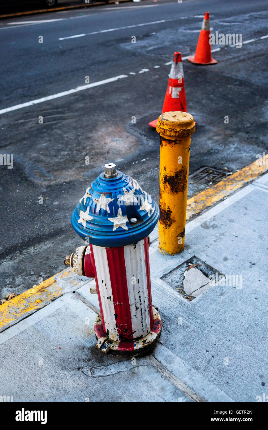Painted American fire hydrant on US sidewalk Stock Photo - Alamy