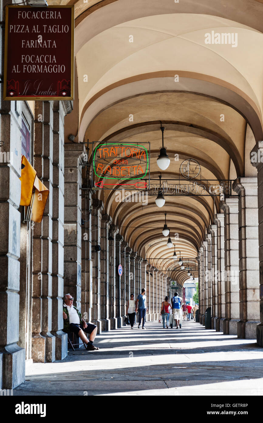 Traditional portico in the old town area of Genoa Stock Photo - Alamy