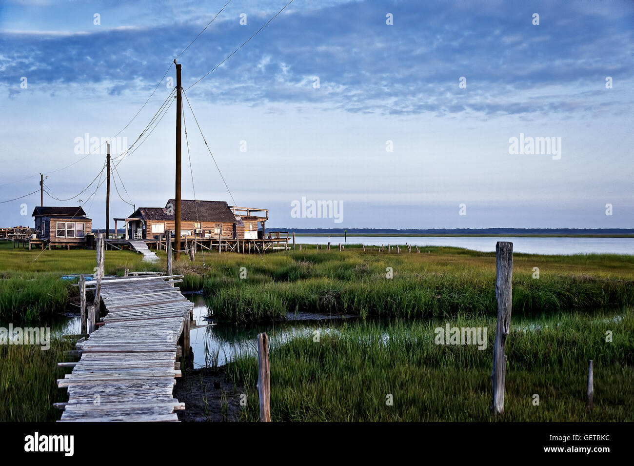 Rustic salt marsh bay shack Stock Photo - Alamy