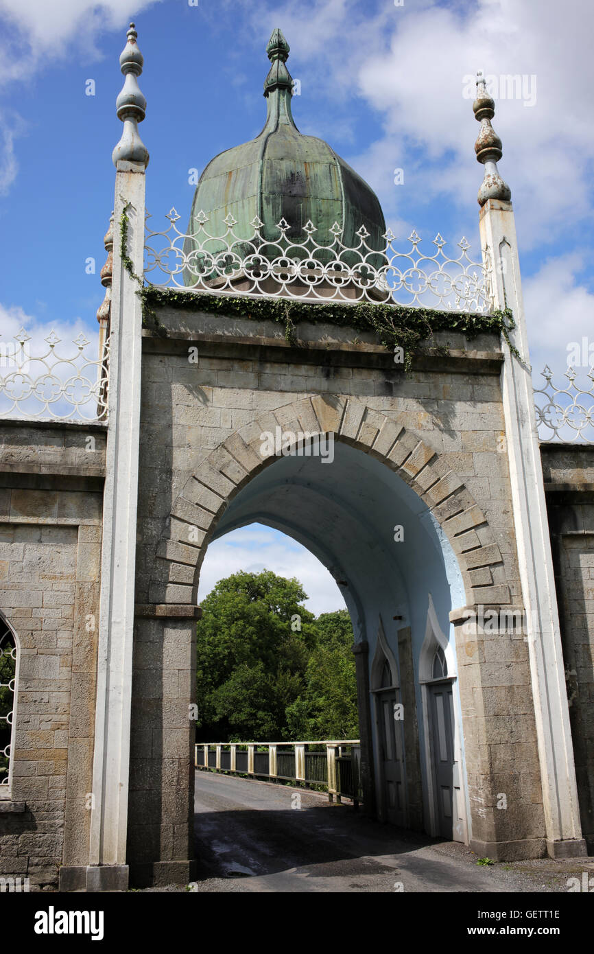 Hindu gothic hi-res stock photography and images - Alamy